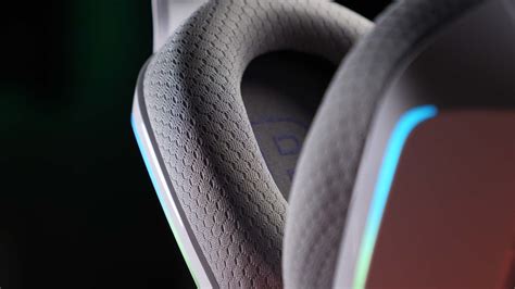 Logitech G733 Lightspeed Wireless Review