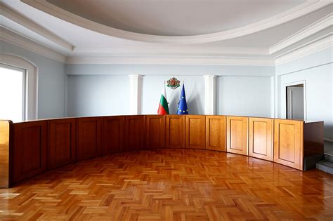 ПП ДБ ще иска от КС да разтълкува може ли този ВСС да избере Сарафов ДПС Доган се отзова