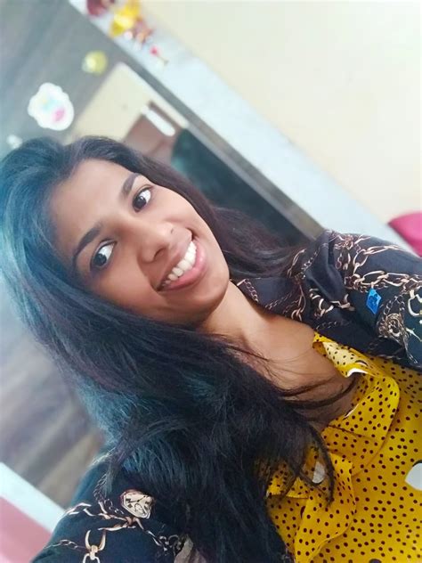 godhuli munshi medium