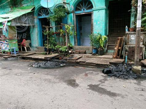 Dvb ရန္ကုန္ၿမိဳ႕တြင္း လမ္းမ်ားတြင္ စည္ပင္က ေရေျမာင္းမ်ား တူးေဖာ္ ဓာတ္ပံု