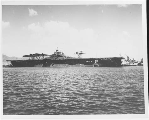 80 G K 547 Uss Essex Cv 9