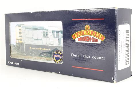Bachmann Branchline 32 100 Class 08 Shunter 13365 In Br Hattons