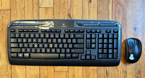 Logitech Mk320 Wireless Combo Keyboard And Mouse Model 98765
