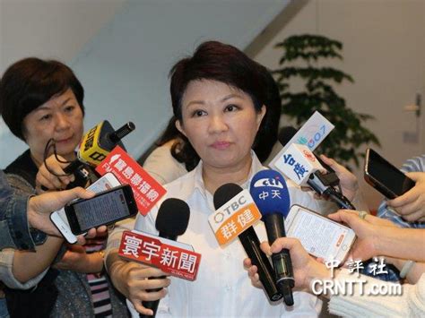 香港中評網：台中機場定位廉航基地 盧秀燕痛批林佳龍