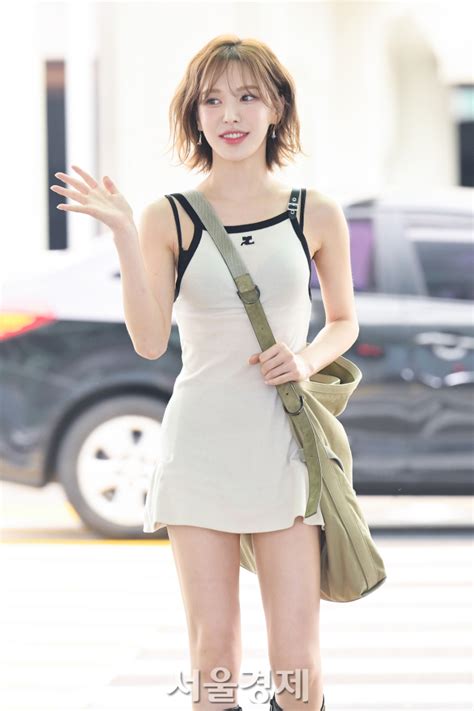 레드벨벳 웬디 요정의 손 인사 [se★포토] 서울경제