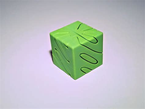 Impossible Self Passthrough Cube By Glochids Makerworld Download Free