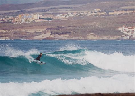 La Isla With Laura Coviella Surfgirl Magazine