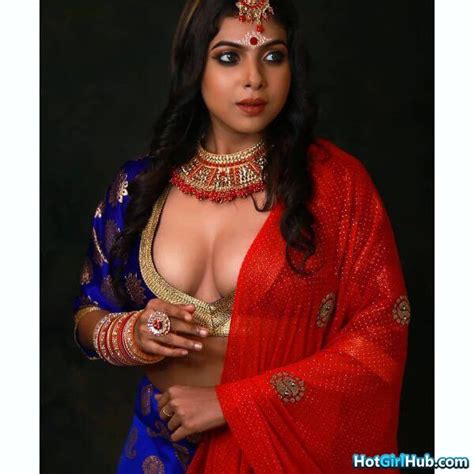Sexy Desi Big Boobs Instagram Reels Girls 14 Photos