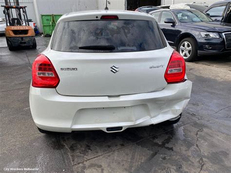 Suzuki Swift 2018 Mount