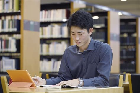 留学を経験することで身に付けた確かな英語力友情は国境を越えて 愛学で急成長する学生発見レポート