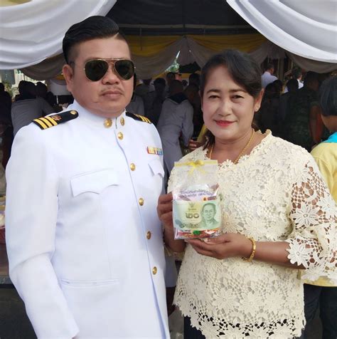 ไพลิน สุขสันต์วันอาทิตย์ ต้นเดือนมิถุนาค่ะ ขอให้เช้านี้เริ่มต้นด้วยความสบายใจ และความสุขเล็กๆ