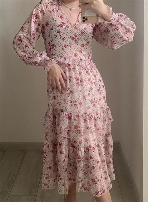 Квіткова сукня — ціна 200 грн у каталозі Сукні міді Купити жіночі речі