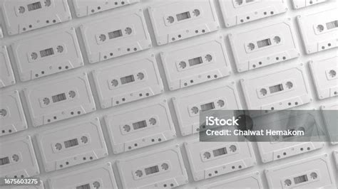 3d 렌더링 복고풍 기술 개념에 대한 최소한의 창의적 배경 흰색 바탕에 흰색 카세트 테이프입니다 Shotlist1990 0명에 대한 스톡 사진 및 기타 이미지 Istock