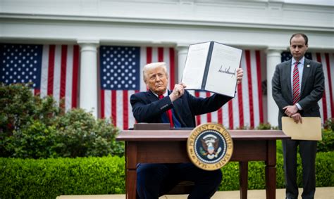 Senadores Dos Eua Propõem Lei Para Derrubar Tarifas De Trump Contra O
