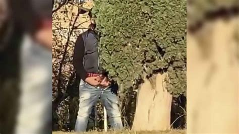 VÍdeo Un Hombre Se Masturba Frente A Una Menor En Un Parque De Barcelona