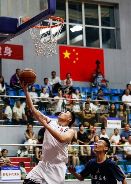 山西襄汾：职工篮球赛 展运动魅力 人民图片网