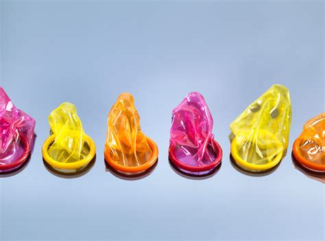 1 In 3 People Admit To Never Using Condoms During Oral Sex Self