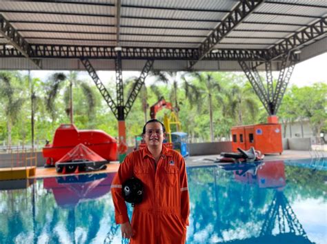 “bost Basic Offshore Safety Training “ Kanawit Wongyai