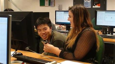 programming the bbc micro bit with matlab and simulink matlab and simulink