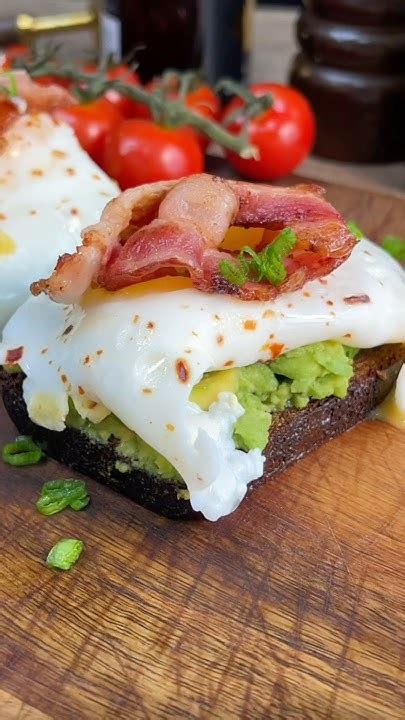 🍳 ТОСТ С БЕКОНОМ И ЯЙЦОМ 🥑Рецепт в описании ⬇️ кухня Food рецепты Recipe еда Cooking