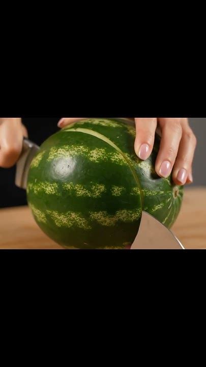 Tiny Watermelon Leaks Purple Liquid 🍉💜 One Slice Macro Asmr 8s