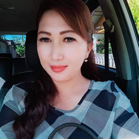 Sandra Helny Rina Titjo