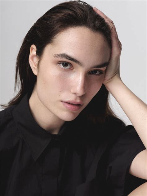 CLAUDIA AGENCIA MODEL MANAGEMENT