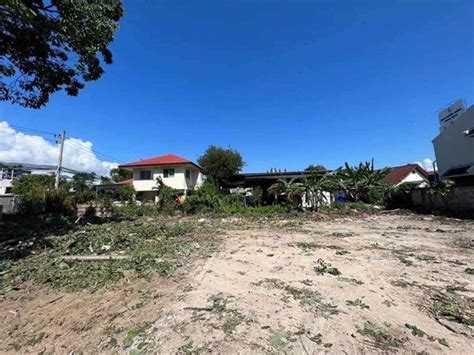 ขายที่ดิน 227 ตร ว ต ช้างเผือก อ เมืองเชียงใหม่ ติดถนน 2ด้าน ทำเลใกล้ห้าง ใกล้ตลาด โทร 096 946 8878