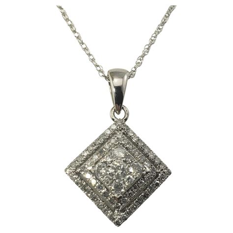 10 Karat White Gold Diamond Pendant Necklace For Sale At 1stdibs
