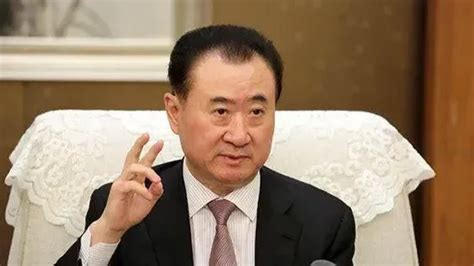 王健林：有捐钱那个本事 不如提高员工工资凤凰网视频凤凰网