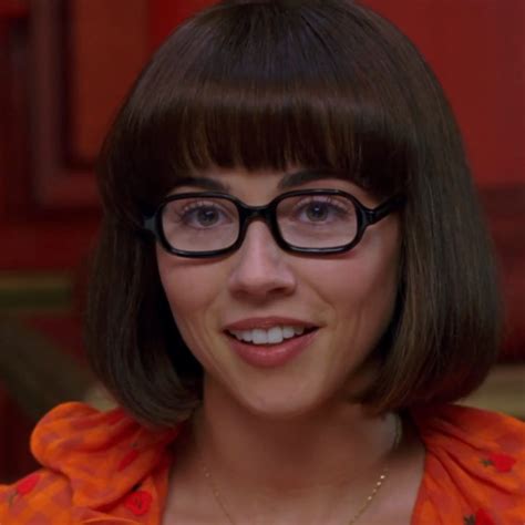 Pin On Linda Cardellini As Velma Dinkley