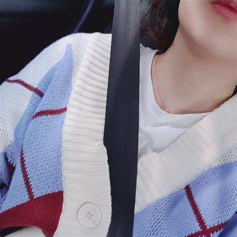 닻별 On Twitter 녕민수 가디건에 로즈프릭 뿌리고 왔는데 차내에서 향이 그득함ㅋㅋㅋㅋ9ㅌ Yokg5dbhmx Twitter