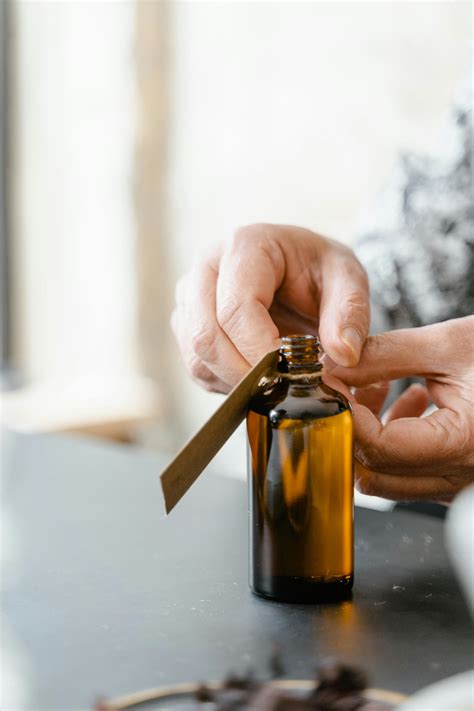 คลังภาพถ่ายฟรีของ ในร่ม กลิ่น กลิ่นหอม กลิ่นหอมของดอกไม้ กลิ่นหอมบริสุทธิ์ การดูแล การ