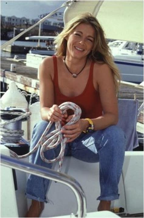 Naked H L Ne Rolles Added By Benh