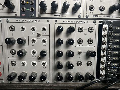 Random Source Resonant EQ 2020 S Reverb