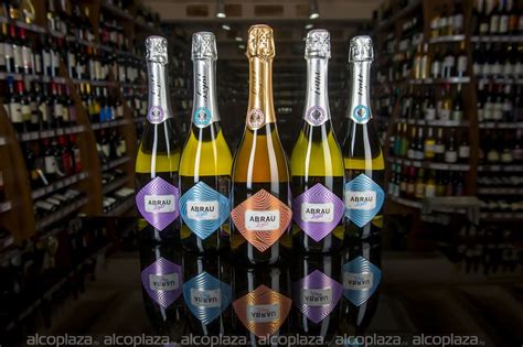 Игристое вино Абрау-Дюрсо купить - цена в магазине АлкоПлаза