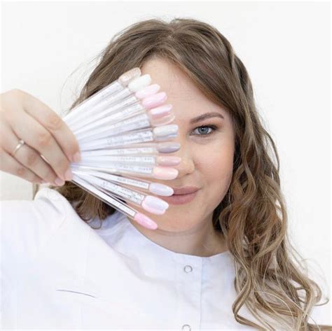 Студия маникюра и педикюра Студия маникюра и педикюра