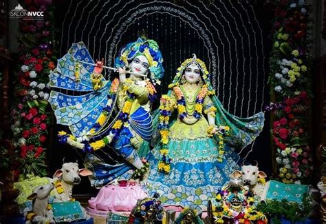 जय श्री राधे कृष्णा जय श्री कृष्णा कान्हा बाँके बिहारी जय श्री राधे