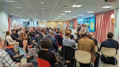 Tony Pepper On Linkedin Look At That Packed Room Yesterdays S4s Club