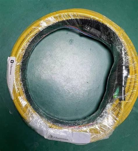 Fibers LC To LC Single Mode MultiFiber PreTerminated Breakout Trunk Cable Lc Cable