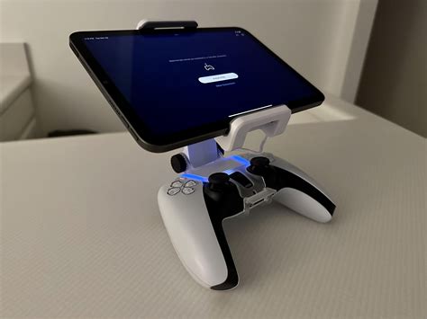 I Couldnt Find A Good Ipad Mini Controller Mount So I Bought A Few And Made One Myself R