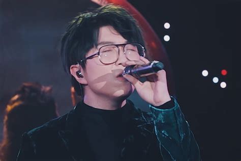 歌手当打之年巨星毛不易催泪来袭 歌曲好听哭了 凤凰网视频 凤凰网