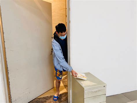 安居家隔離檢疫者的心 里幹事社工師送餐兼安撫 芋傳媒 Taronews