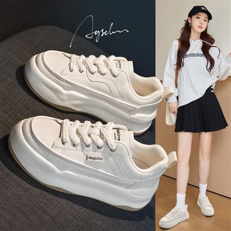 Купити Жіночі пішохідні туфлі Ковзання на носок кросівки Леді Дівчата Медсестра Сітчаста