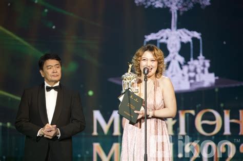 ФОТО “Мөнгөн мод“ ын эзэд