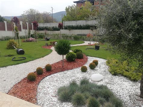 Декориране с мулч и камъни Велида 1 ЕООД