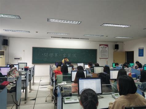 外国语学院分团委积极组织各团支部唱校歌 西南医科大学外国语学院