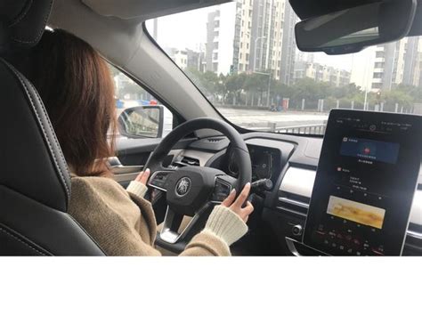 试驾比亚迪秦pro搜狐汽车搜狐网