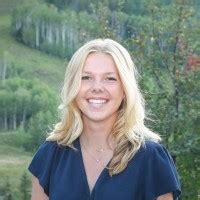 Sydney Ament Leeds Scholar And Honors Student At University Of