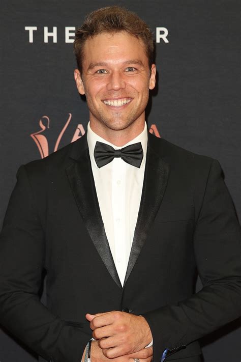 Lincoln Lewis And Samara Weaving ‘our Big News New Idea